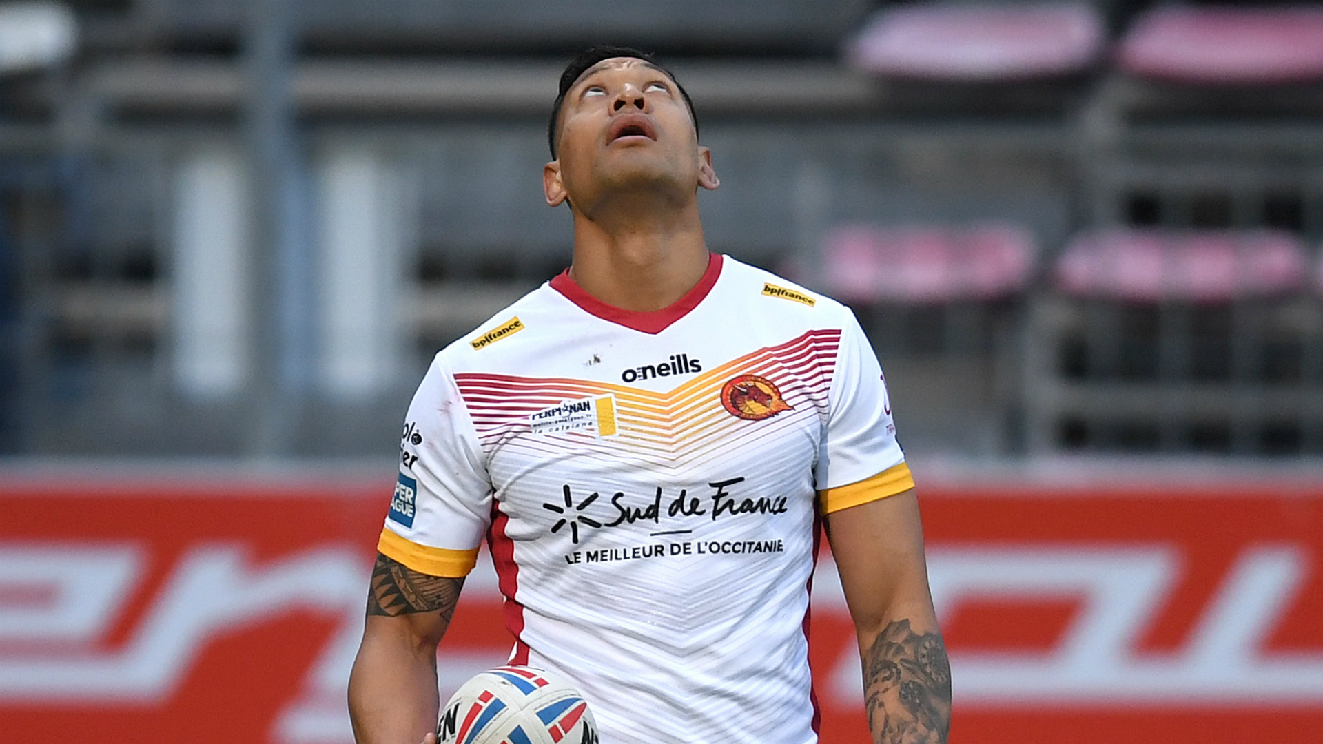 Super League investigating rainbow flag claim at Folau debut | Stadium ...