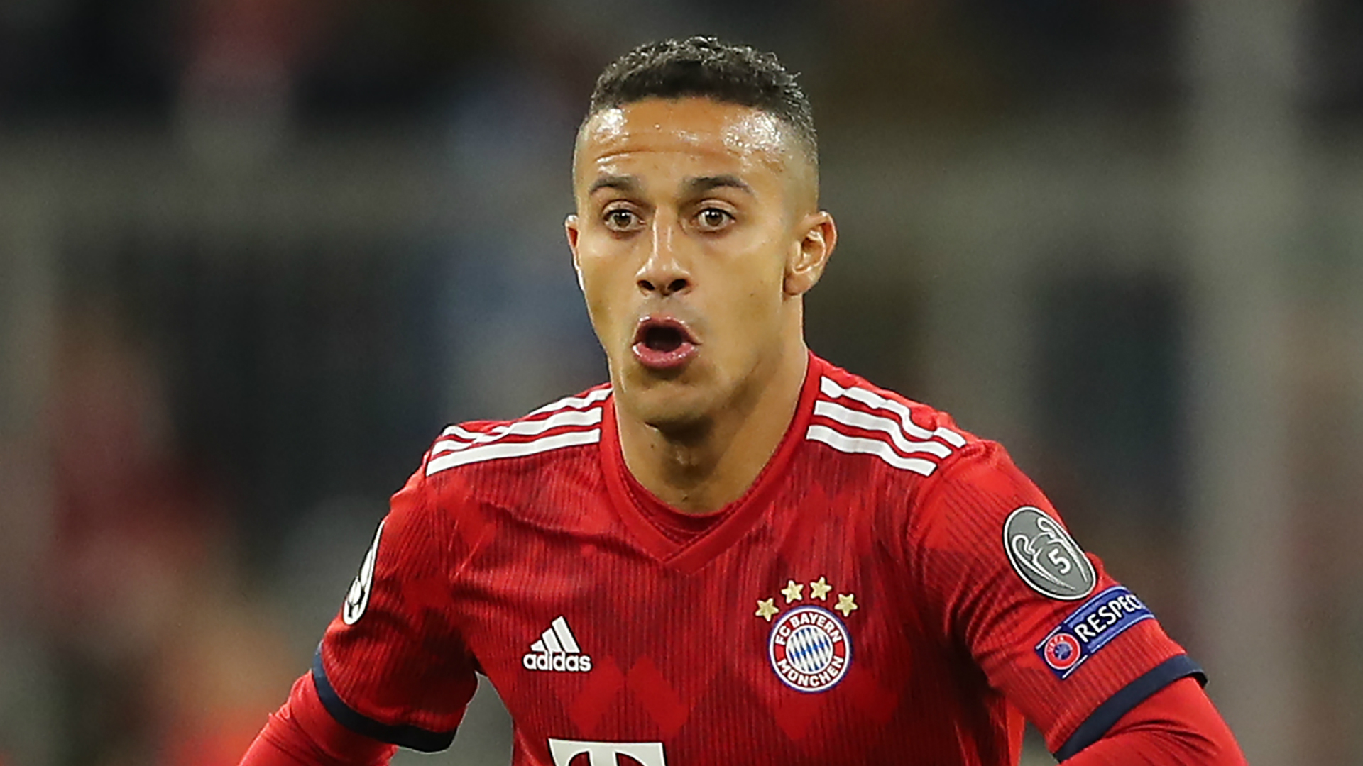 Thiago back in Bayern training after three-game absence | Stadium Astro