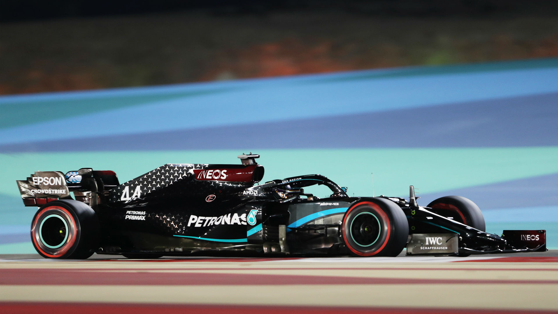 Hamilton sets Sakhir lap record to clinch 98th pole in Bahrain ...