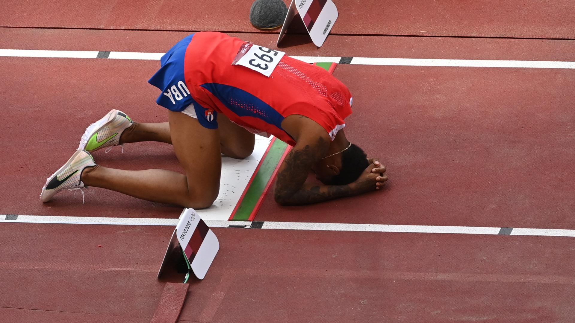 Tokyo Olympics Recap: Echevarria injury anguish after long jump silver ...