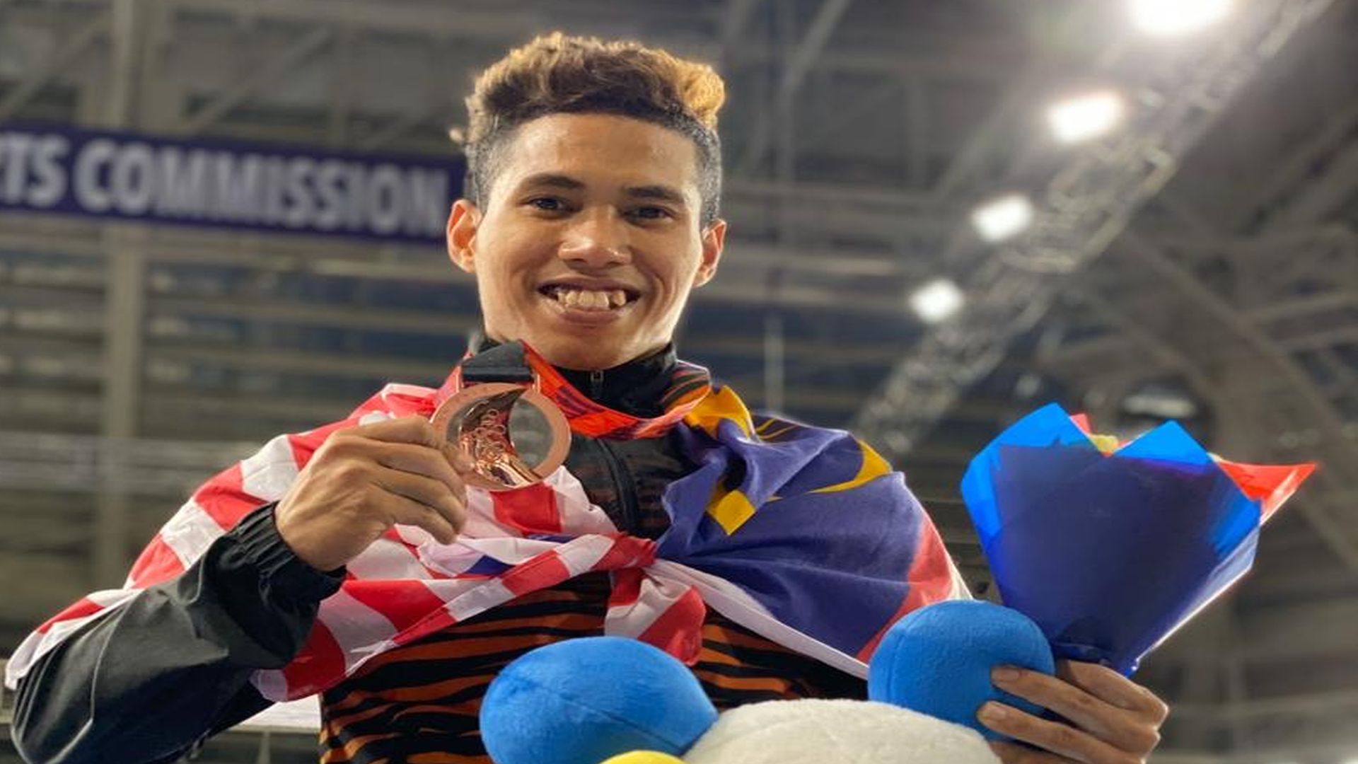 Angkat berat: Gangsa jadi tonik buat Aznil | Stadium Astro